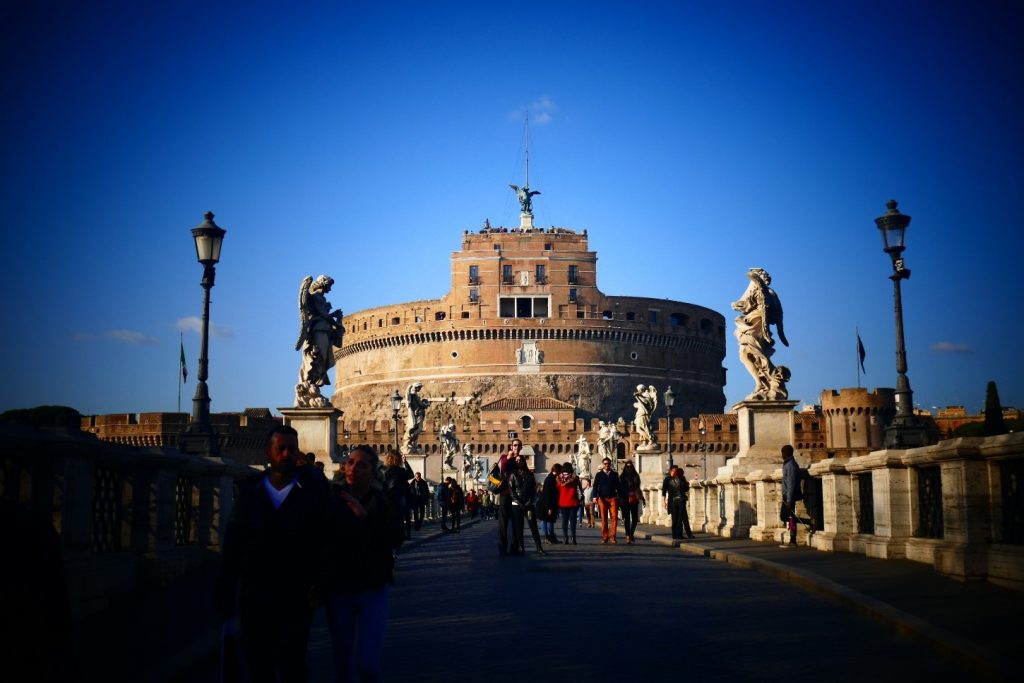 Trajan’s Column: then and now – Lucius' Romans