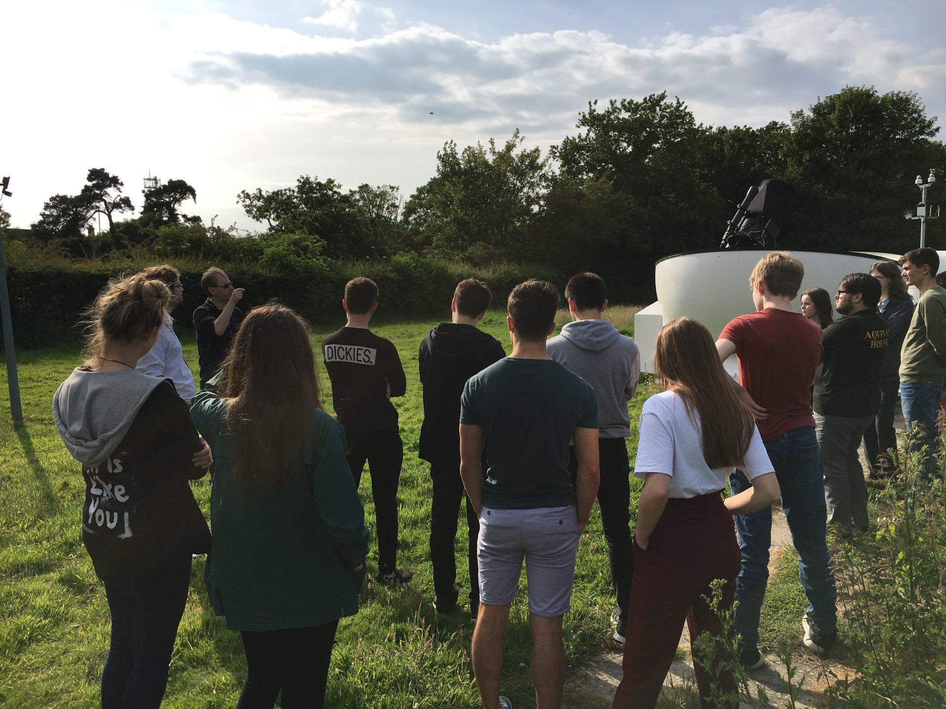 SPS help local pupils engage with observational astronomy thanks to ...